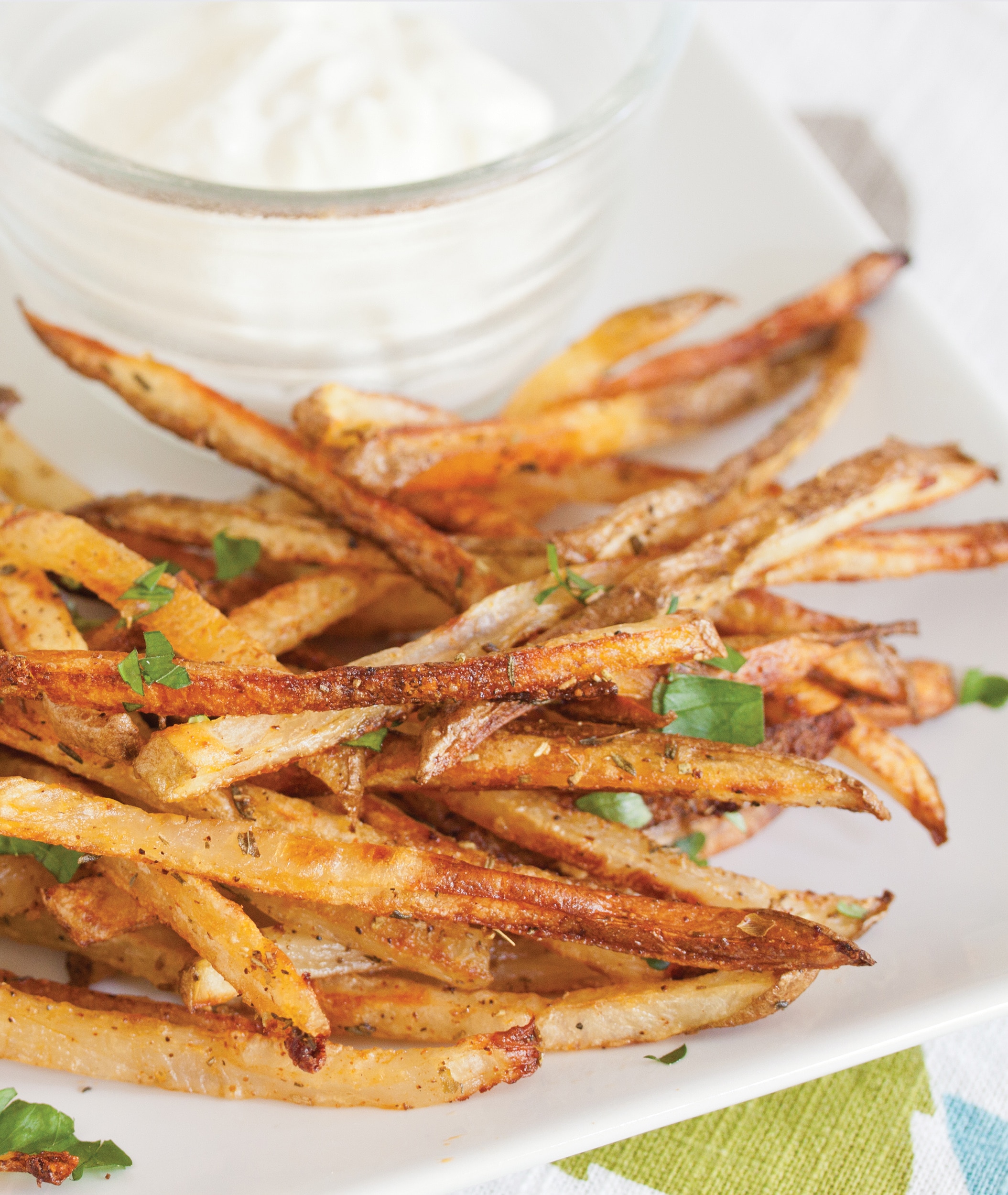 Oven-baked Garlic Fries with Garlic Aioli
